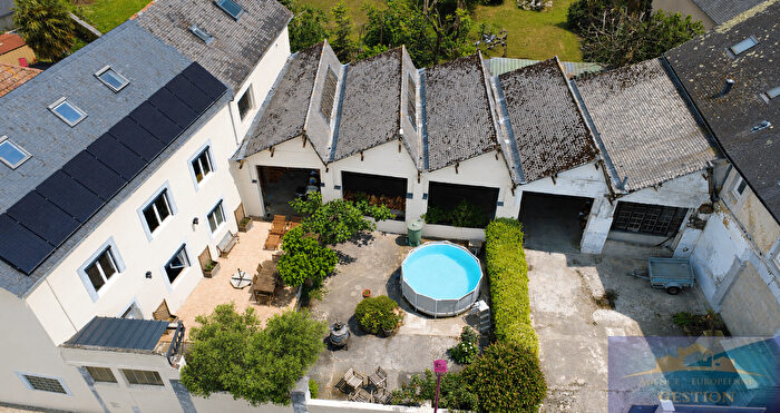 Maison 5 pièces à Pontacq, à vendre