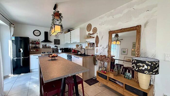 Appartement 3 pièces à Saint-Jean-d'Avelanne, à vendre
