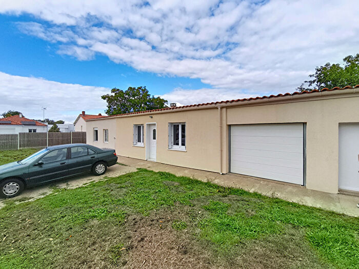 Aizenay - Maison 2 pièces à vendre