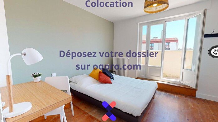 Appartement à louer - Ferrandière Maisons-Neuves, Villeurbanne - 6 pièces - 5 chambres