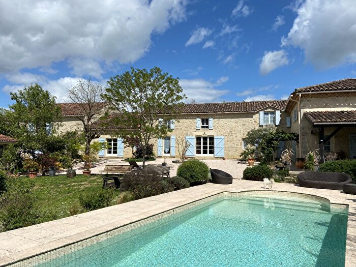 Maison à vendre - Condom - 16 pièces - 7 chambres