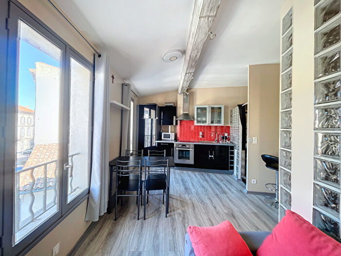 Avignon, Palais des Papes, Zone Piétonne - Appartement 3 pièces à louer