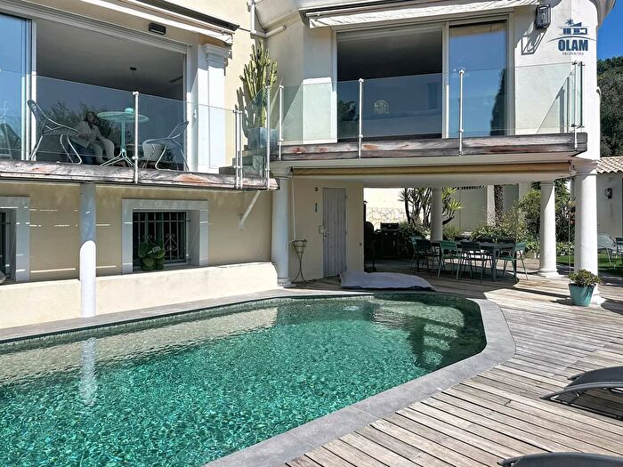 Maison 4 pièces à Cannes, Californie Pezou, à vendre
