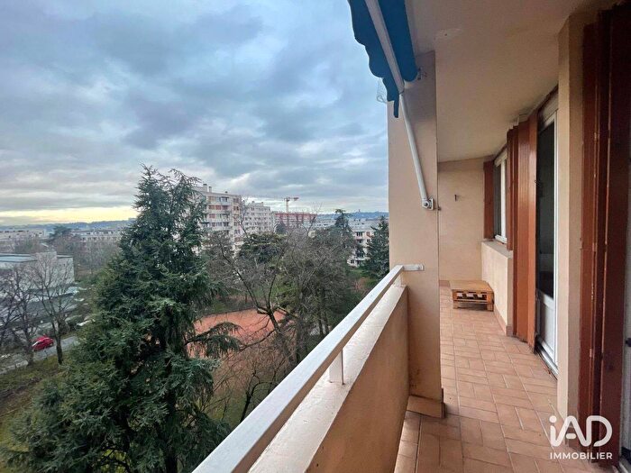 Croix Luizet, Villeurbanne - Appartement 4 pièces à louer