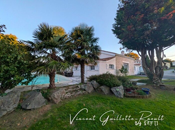 Maison à vendre - Rouans - 5 pièces - 3 chambres