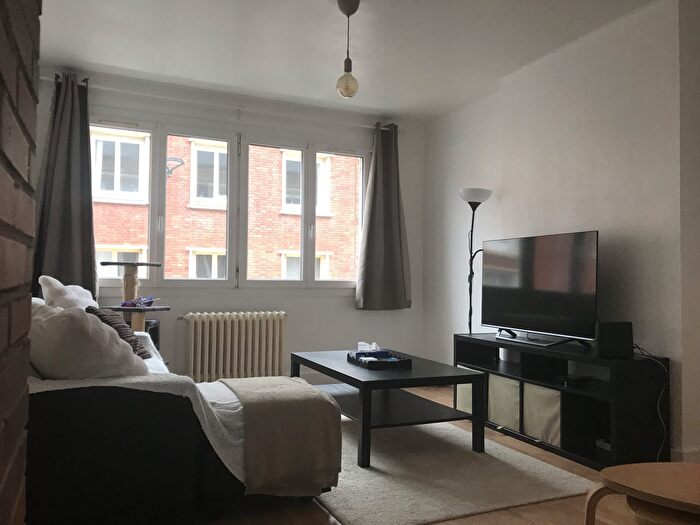 Appartement à louer - Louviers, Centre-ville - 2 pièces - 1 chambre