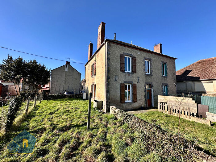 Maison 5 pièces à Treignat, à vendre