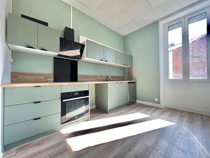 Appartement à louer - Saint Martin, Périgueux - 2 pièces - 1 chambre