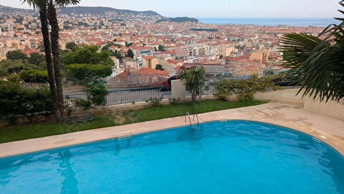 Appartement 1 pièce à louer - Mantega, Nice