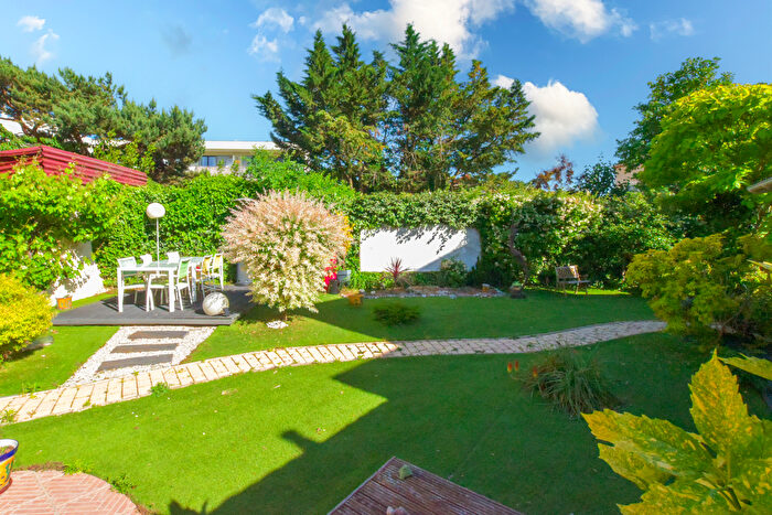 Maison à vendre - Nanterre, Vieux Pont - 5 pièces - 4 chambres