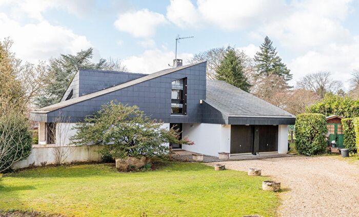 Maison à vendre - Montlhéry - 7 pièces - 4 chambres