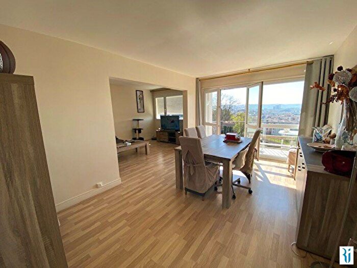 Appartement 4 pièces à louer à Coteaux Ouest-Pasteur, Rouen