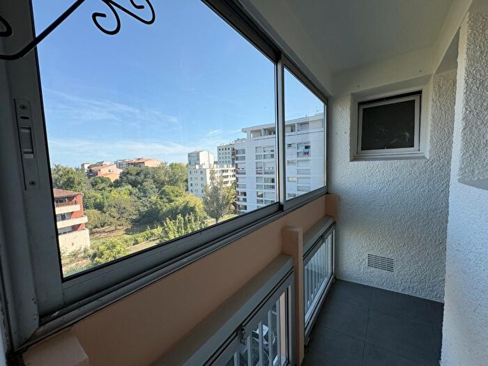 Toulouse, Saint-Michel : Appartement 3 pièces à louer