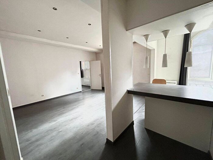 Appartement à louer - Centre Ville, Reims - 2 pièces