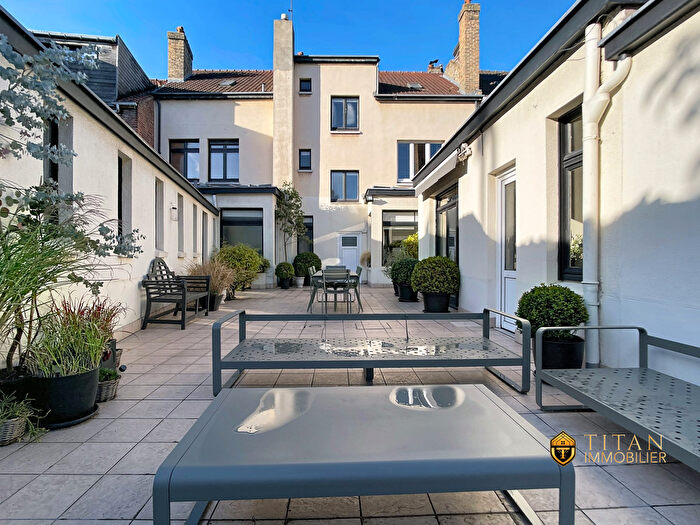 Maison à vendre - Coudekerque-Branche, Vieux Coudekerque - 10 pièces - 9 chambres