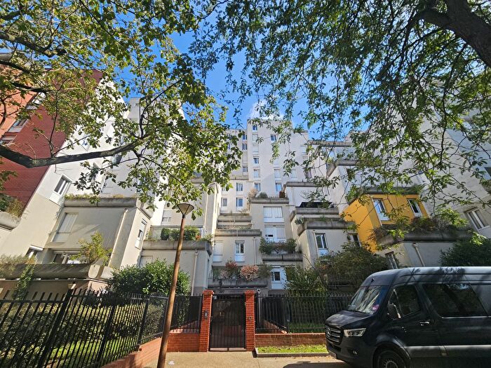 Appartement 6 pièces à vendre - Évry, Les Pyramides