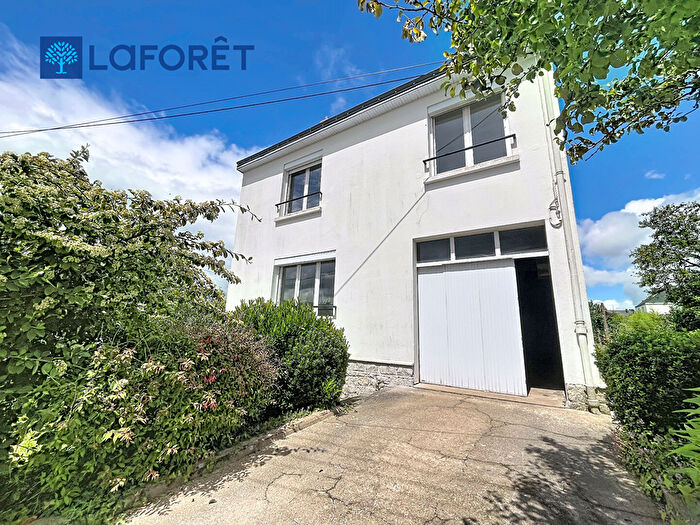Maison 5 pièces à Pontivy, Kéropert, à vendre