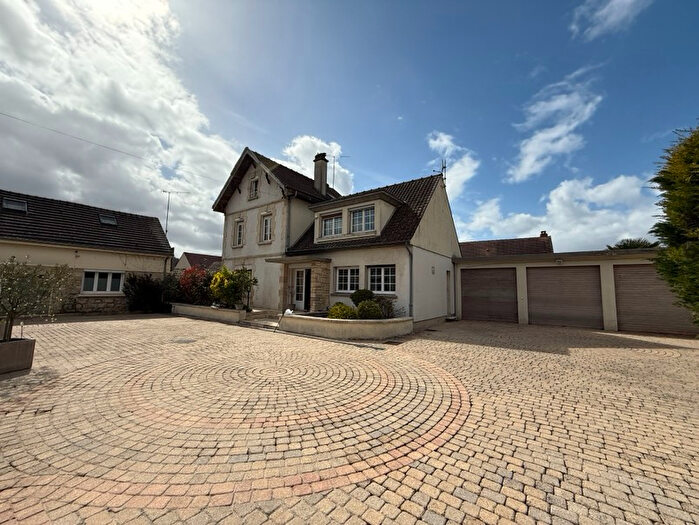 Maison à vendre - Pont-Sainte-Maxence, Pasteur - 13 pièces - 4 chambres