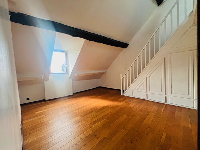 Appartement à vendre - Senlis, Centre-ville - 3 pièces - 2 chambres