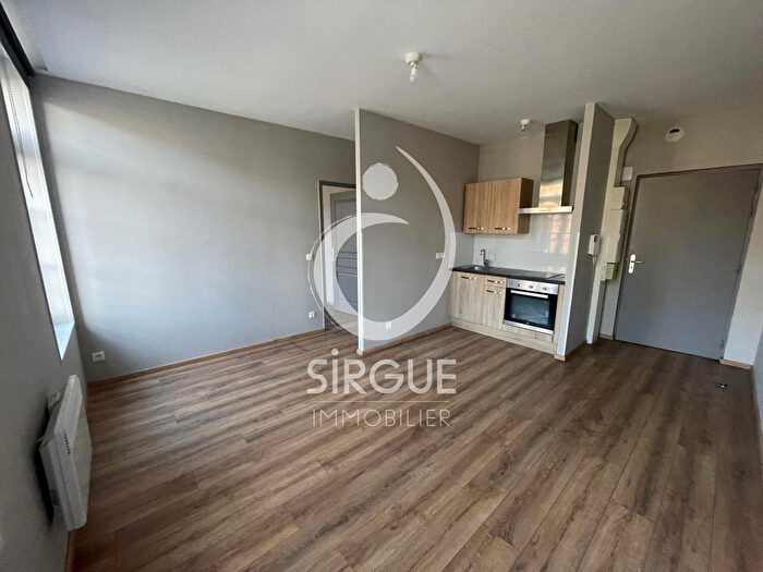 Appartement à louer - Albi, Centre-ville - 2 pièces - 1 chambre