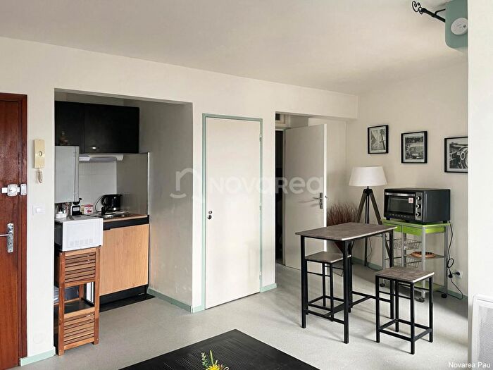 Appartement à louer - Pau, Centre-ville - 1 pièce