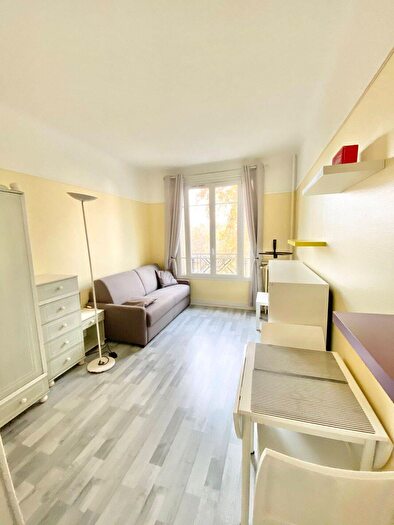 Léon-Blum Folie-Regnault, Paris 11ème arrondissement : Appartement 1 pièce à louer