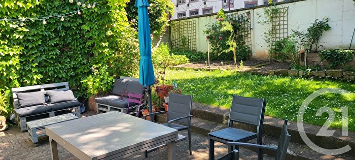 Maison à vendre - Schiltigheim, Vieux Schilick, Centre-ville, Nouvelle Cité - 6 pièces - 3 chambres