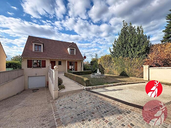 Maison 7 pièces à vendre à La Chapelle-la-Reine