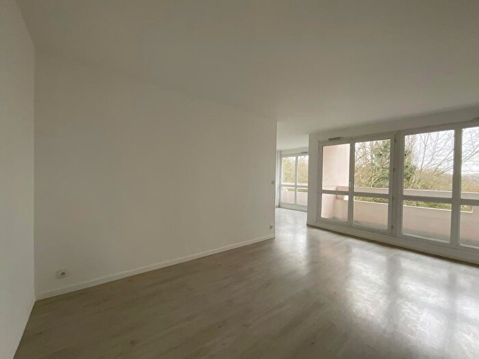 Appartement à vendre - Montataire, Bas de la ville - 5 pièces - 3 chambres