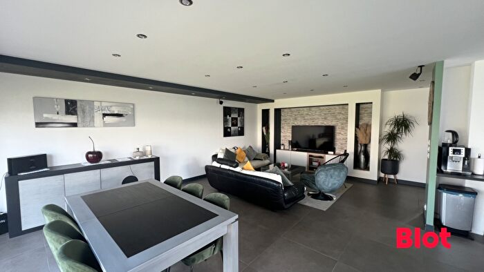 Maison à vendre - Mouazé - 7 pièces - 5 chambres