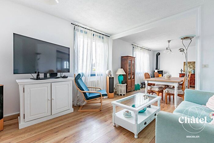 Bon Secours, Senlis : Appartement 6 pièces à louer