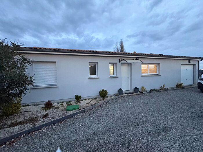 Maison à vendre - Saint-Savin - 4 pièces - 3 chambres