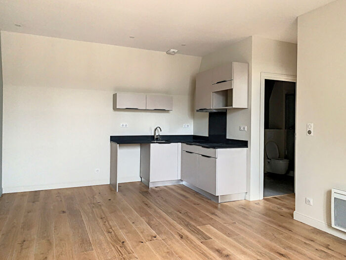 Fontenay-le-Comte, Centre-ville, Les Loges, La Pommeraie, La Sablière : Appartement 2 pièces à louer