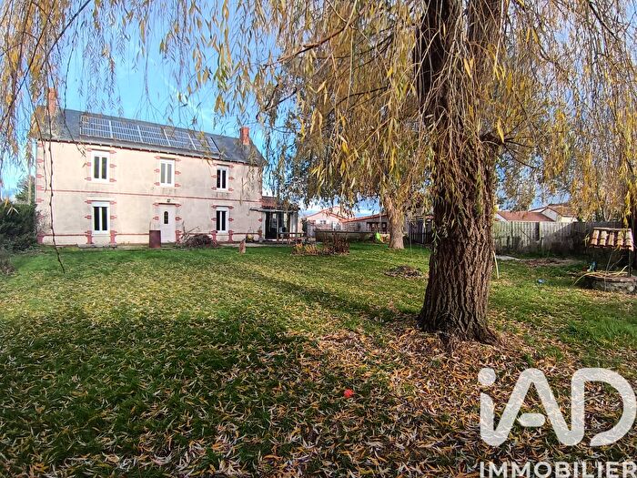 Maison à vendre - Moutiers-sous-Argenton - 5 pièces - 3 chambres