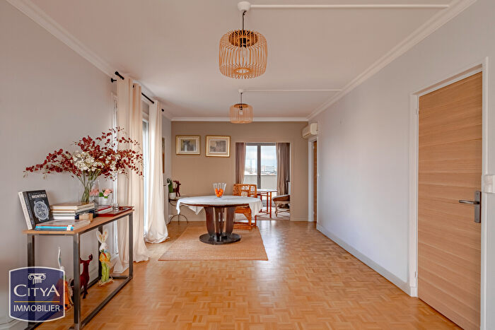 Appartement à vendre - Tours, Giraudeau - 4 pièces - 3 chambres