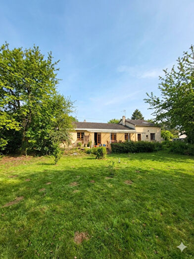 Houdan - Maison 8 pièces à vendre