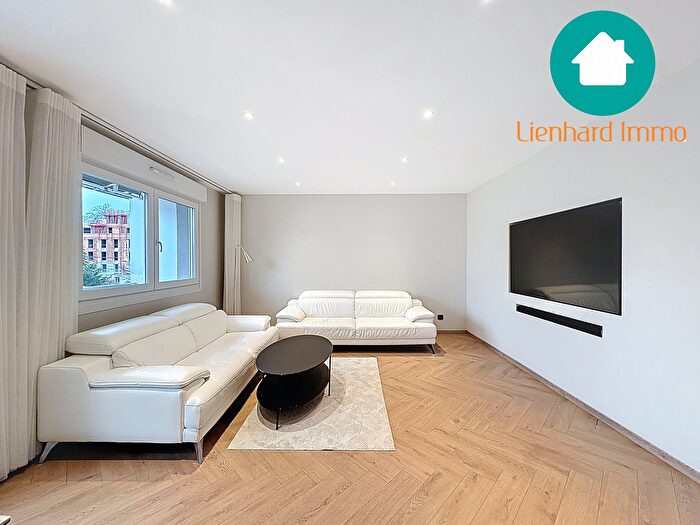 Appartement à vendre - Strasbourg - 4 pièces - 3 chambres