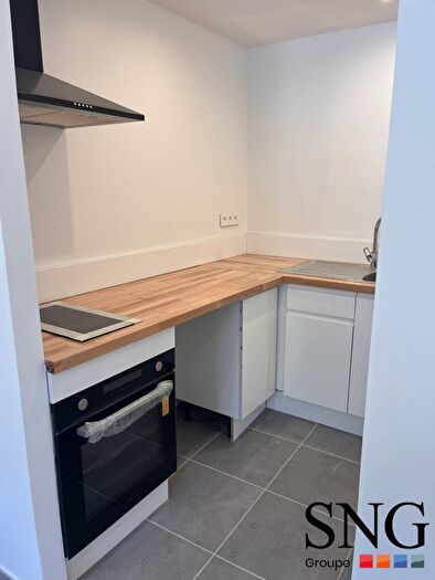 Appartement à louer - Saint-André-les-Alpes - 2 pièces - 1 chambre