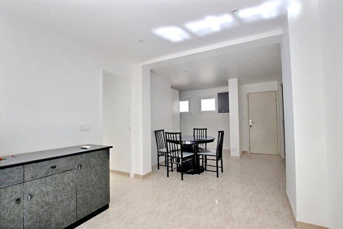Saint Lambert, Marseille 7ème arrondissement - Appartement 3 pièces à louer