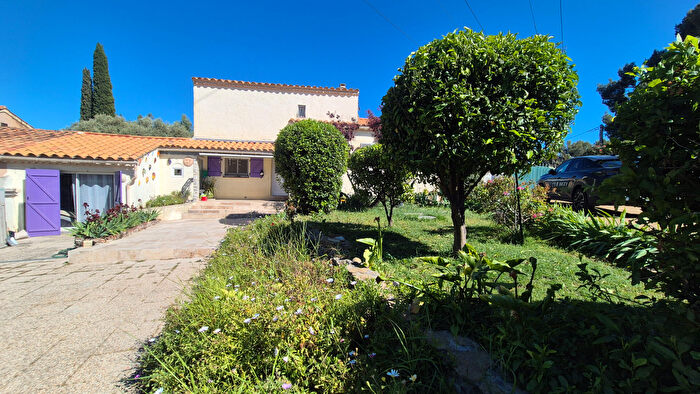 Maison 8 pièces à vendre - Ollioules, Faveyrolles, Chateauvallon