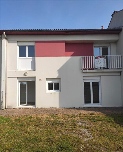 Maison à louer - Parentis-en-Born - 4 pièces - 3 chambres