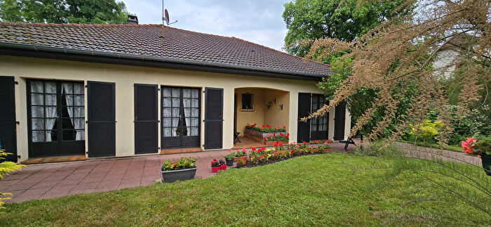 Montreux-Château : Maison 4 pièces à vendre