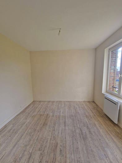 Lachapelle-aux-Pots : Appartement 1 pièce à louer