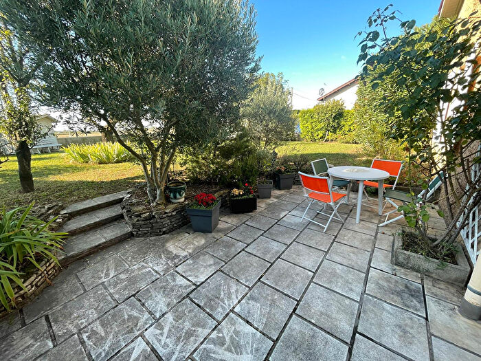 Maison à vendre - Décines-Charpieu, Bonneveau - 6 pièces - 4 chambres