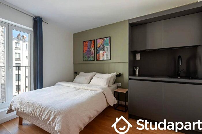 Appartement à louer - Goutte dOr-Château Rouge, Paris ème arrondissement - 1 pièce - 1 chambre