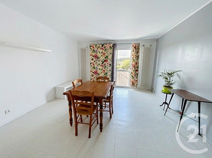 Pont-Audemer : Appartement 2 pièces à louer