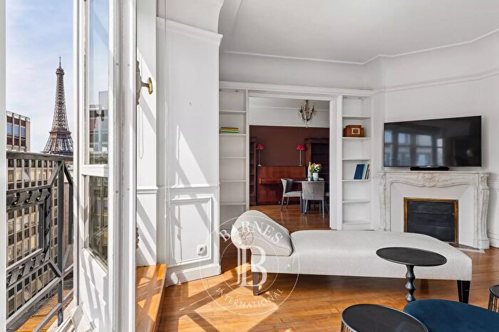 Appartement 5 pièces à Paris 7ème, Champ de Mars, à louer