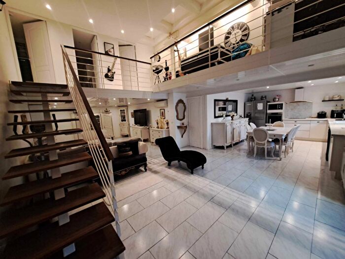 Appartement à vendre - Sète, Centre-ville - 4 pièces - 3 chambres