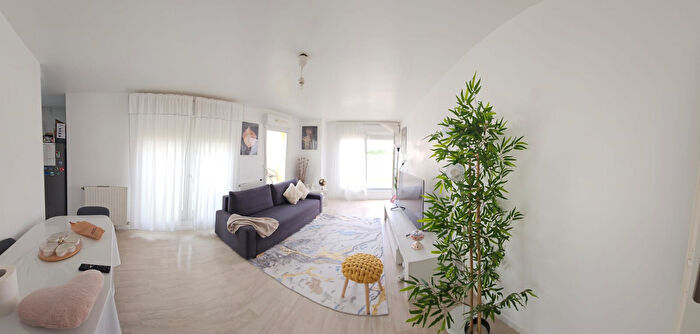 Appartement à louer - Évry, Centre-ville - 4 pièces - 3 chambres