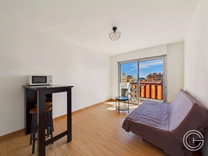 Nice, Pasteur - Appartement 1 pièce à louer